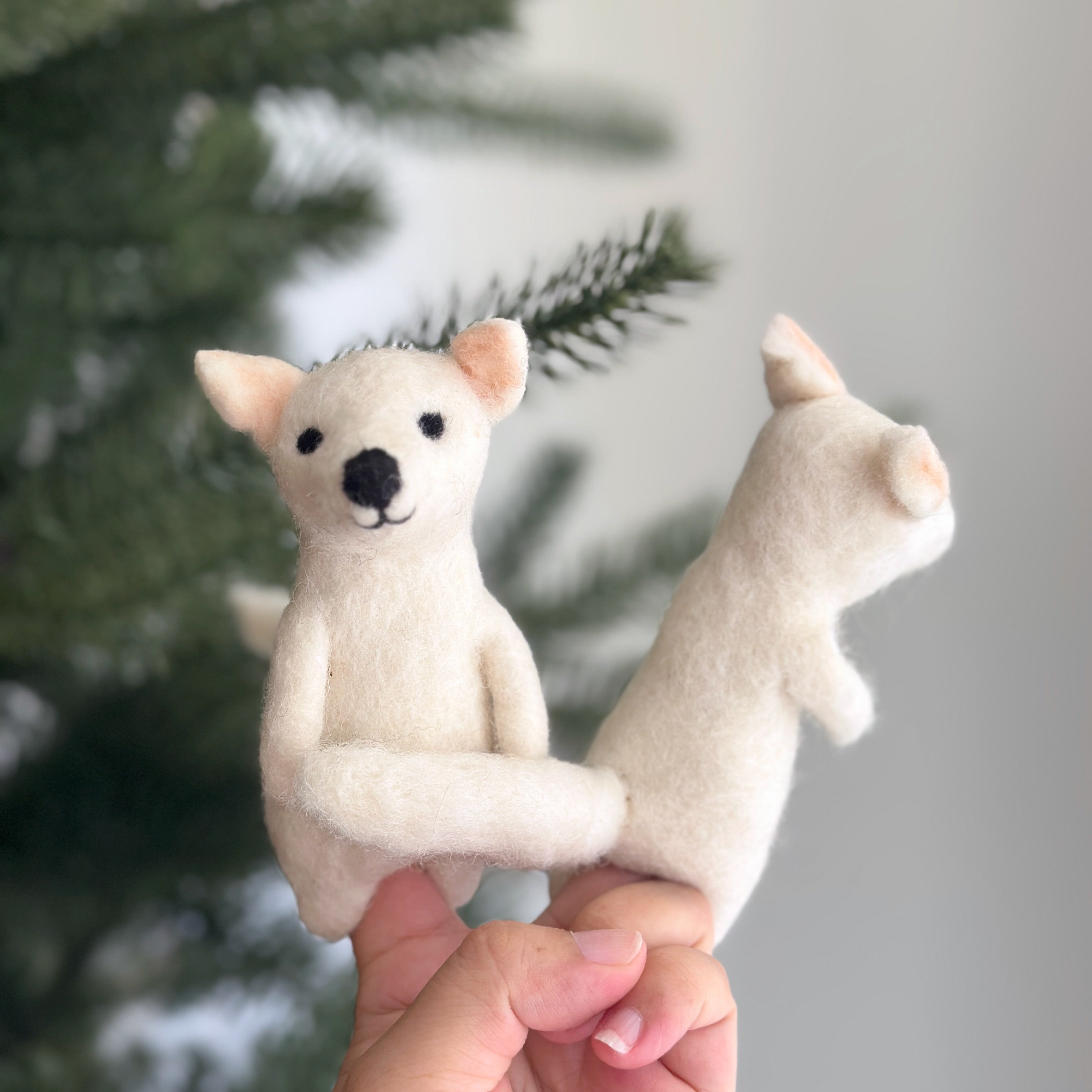 Dire Wolf Finger Puppet – Nature Kids Co.
